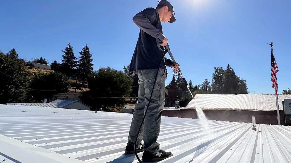 Reflective Roof Coating Benefits for St. Charles & Greater St. Louis ...